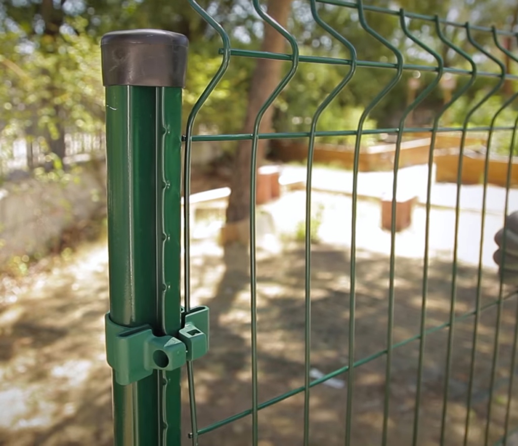 Aumentar altura de valla metálica: consejos y pasos a seguir